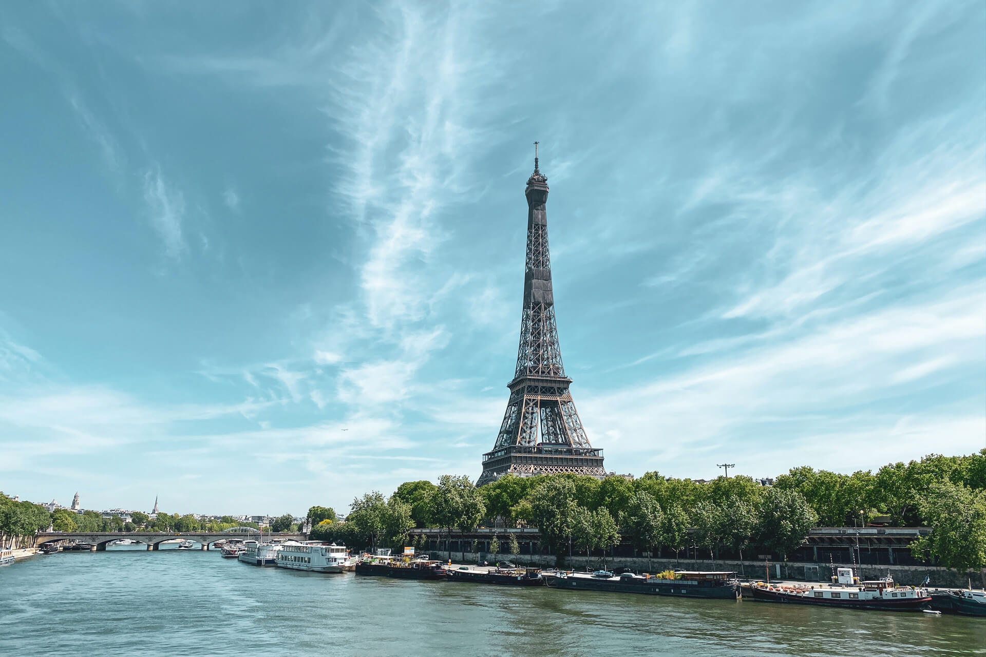 Paris - Zoes Cruises and Tours